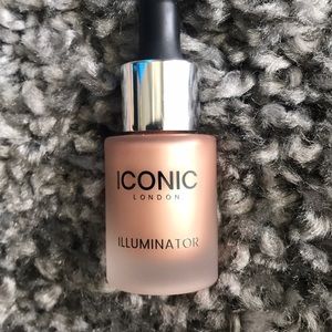 Iconic London Makeup | Illuminator Highlighting Drops | Poshmark